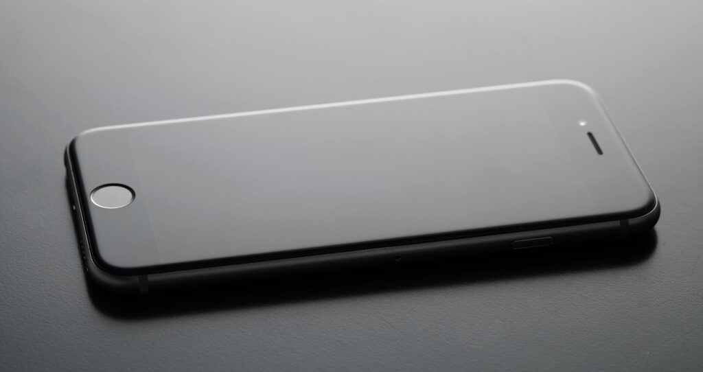 Why is My iPhone Screen Black but Still Works? 4 Easy Ways to Fix ... Why is My iPhone Screen Black but Still Works? 4 Easy Ways to Fix ...